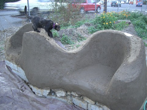 Cob bench - Appropedia, the sustainability wiki