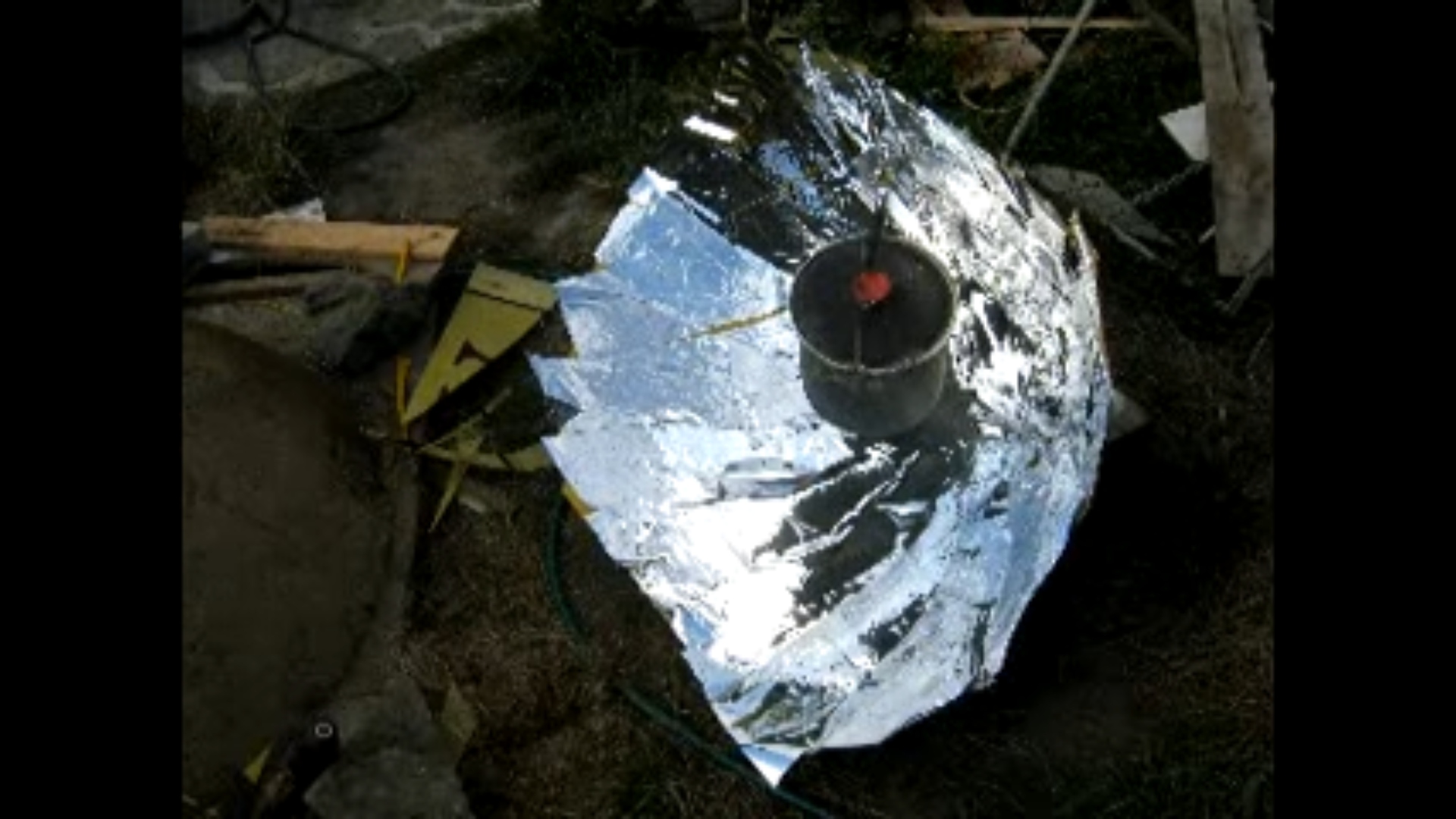 Aleiha's parabolic solar cooker - Appropedia, the sustainability wiki